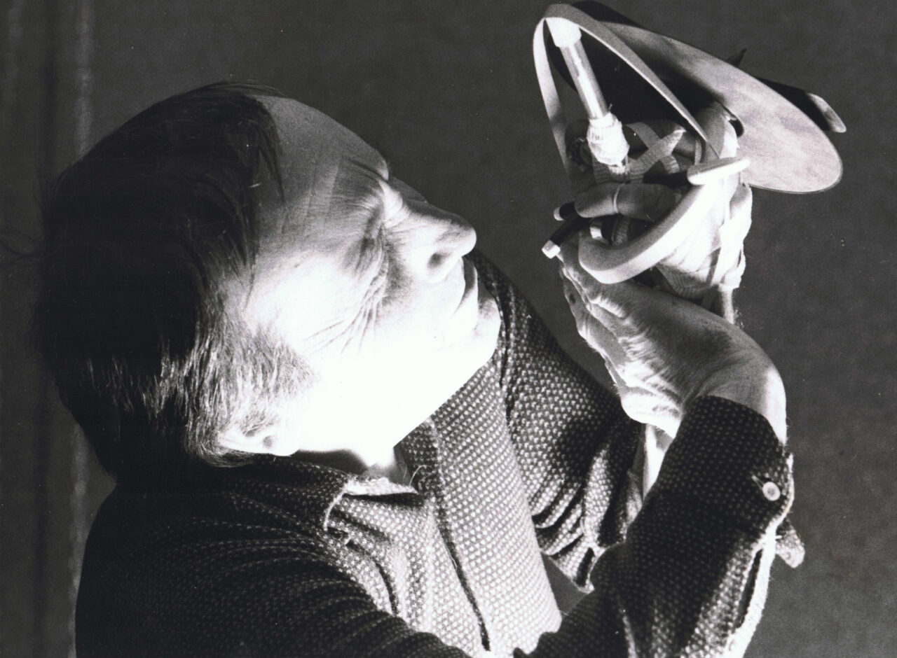 SALVADOR AULESTIA | Almach Art Gallery